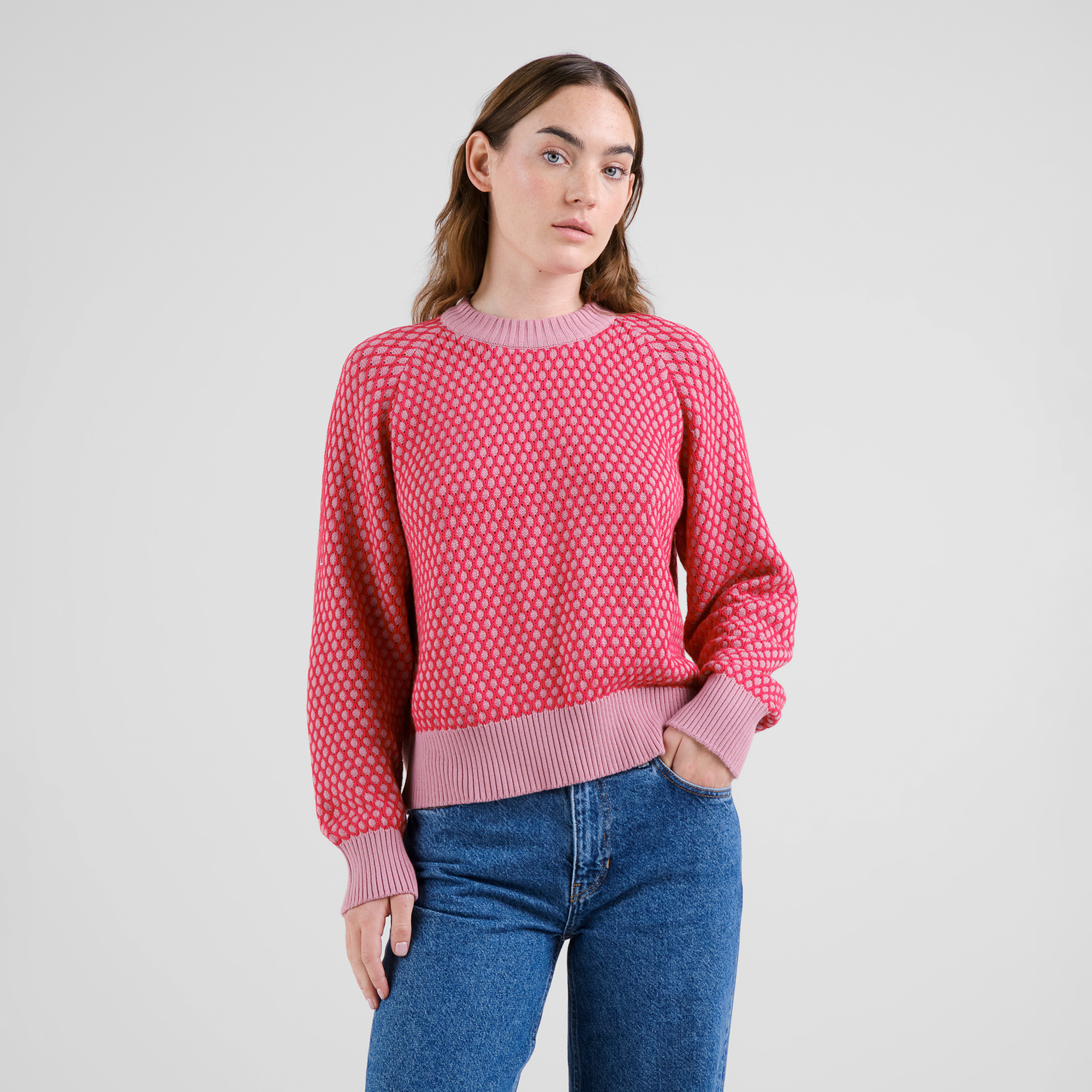 DEDICATED - Sweater Husie Bubble Knit True Red/Lilas Pink